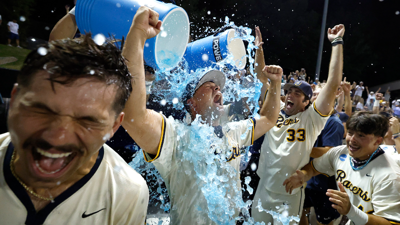 Murray State downs Duke in crazy ninth inning for a trip to the College ...