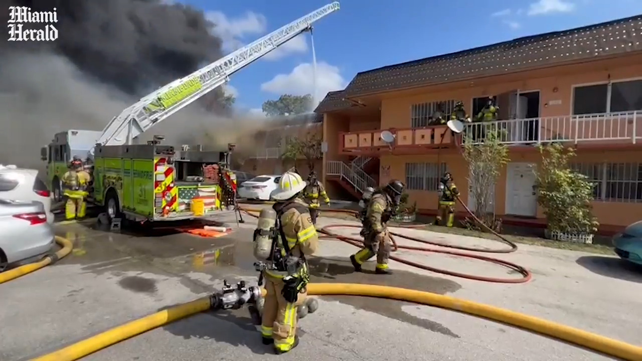 Miami Dade Fire Rescue respond to apartment fire in Miami Gardens ...