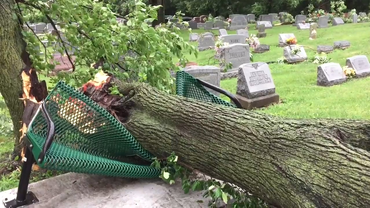 Power outages near Collinsville, IL, due to severe storms | Belleville ...