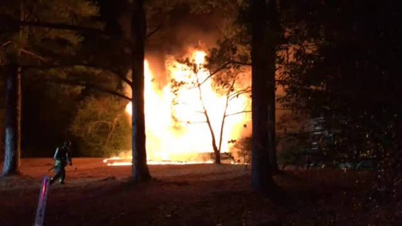 Building fire on Percival Road (Video) | The State