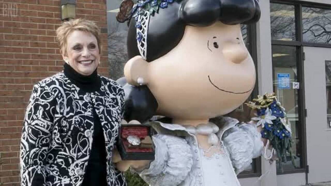 Beloved Peanuts character finds new home outside West End library ...