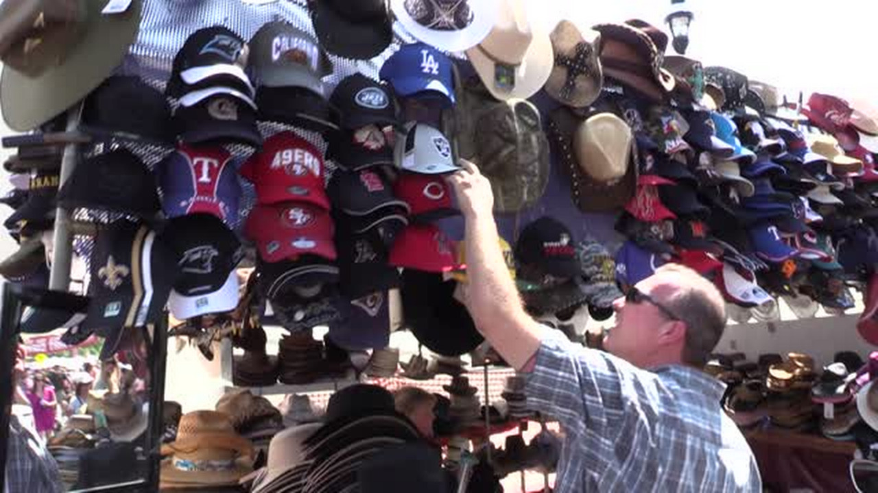 Big Hat Days draws thousands to Old Town Clovis | Fresno Bee