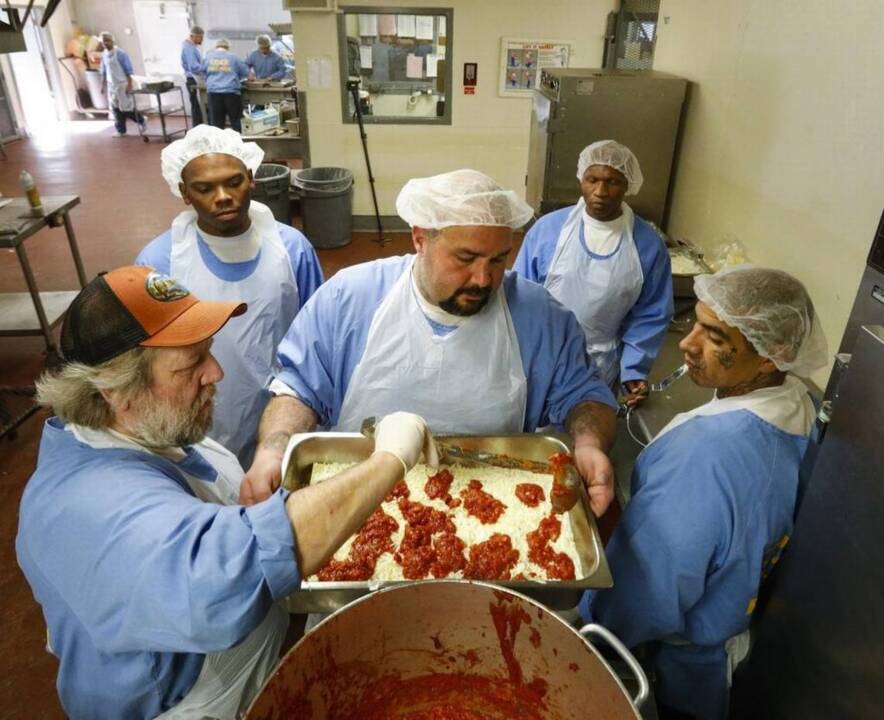 CMC prison inmates learn to cook through Cuesta partnership | The State