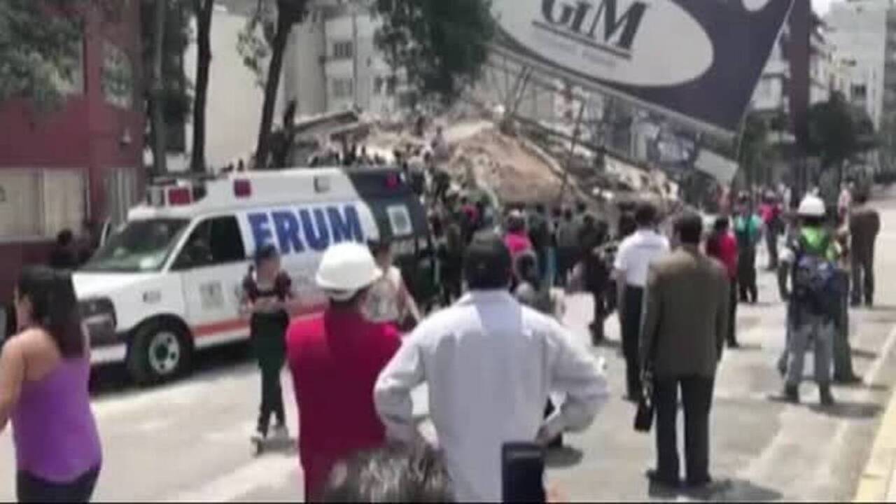 Buildings collapse in Mexico City after strong earthquake | Centre ...
