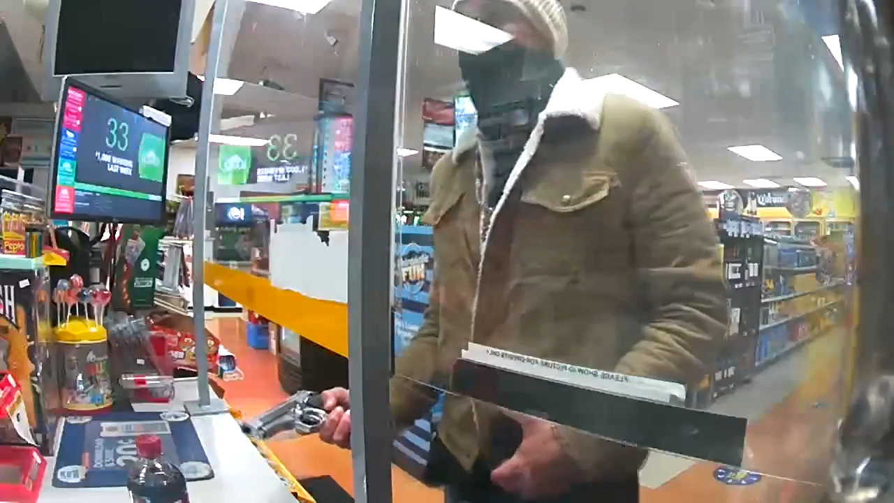 Man robbed Tacoma gas station at gunpoint, thanked clerk | Tacoma News ...