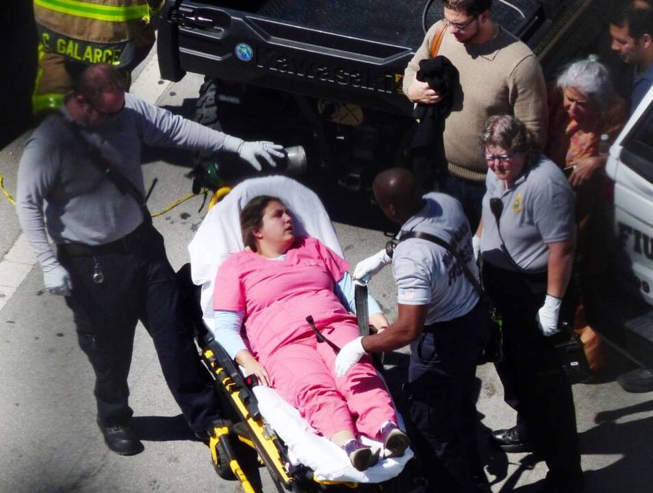 Miami FIU bridge collapse: 10 in trauma center (Video) | Miami Herald