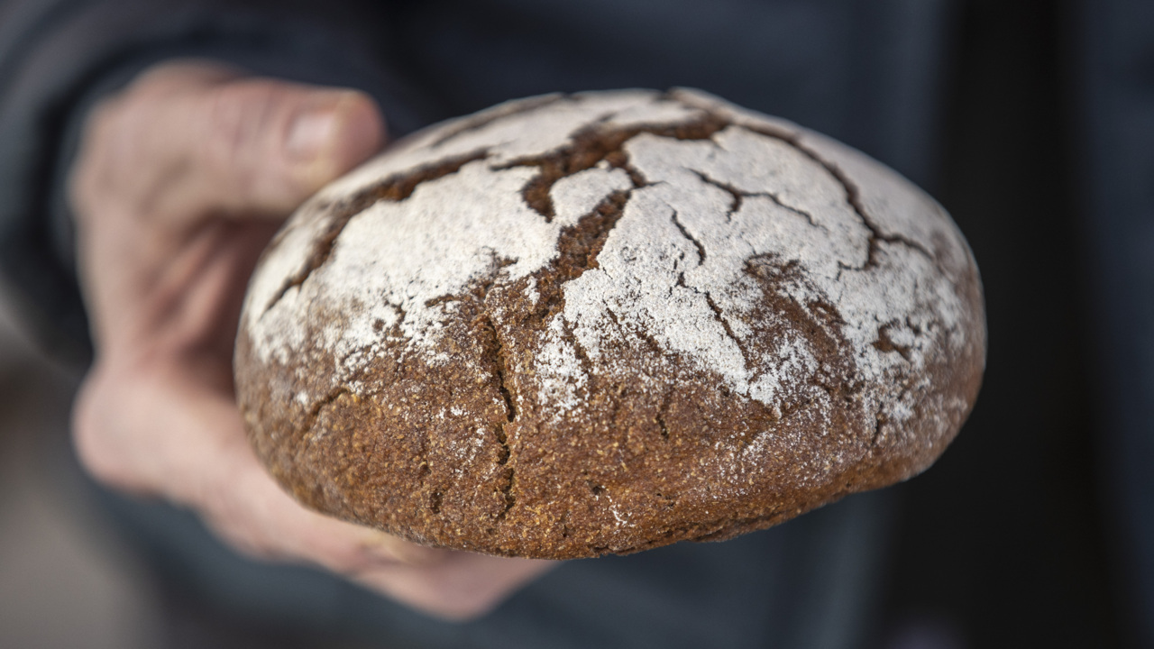 Baker uses Kentucky-grown rye to make bread | Lexington Herald Leader