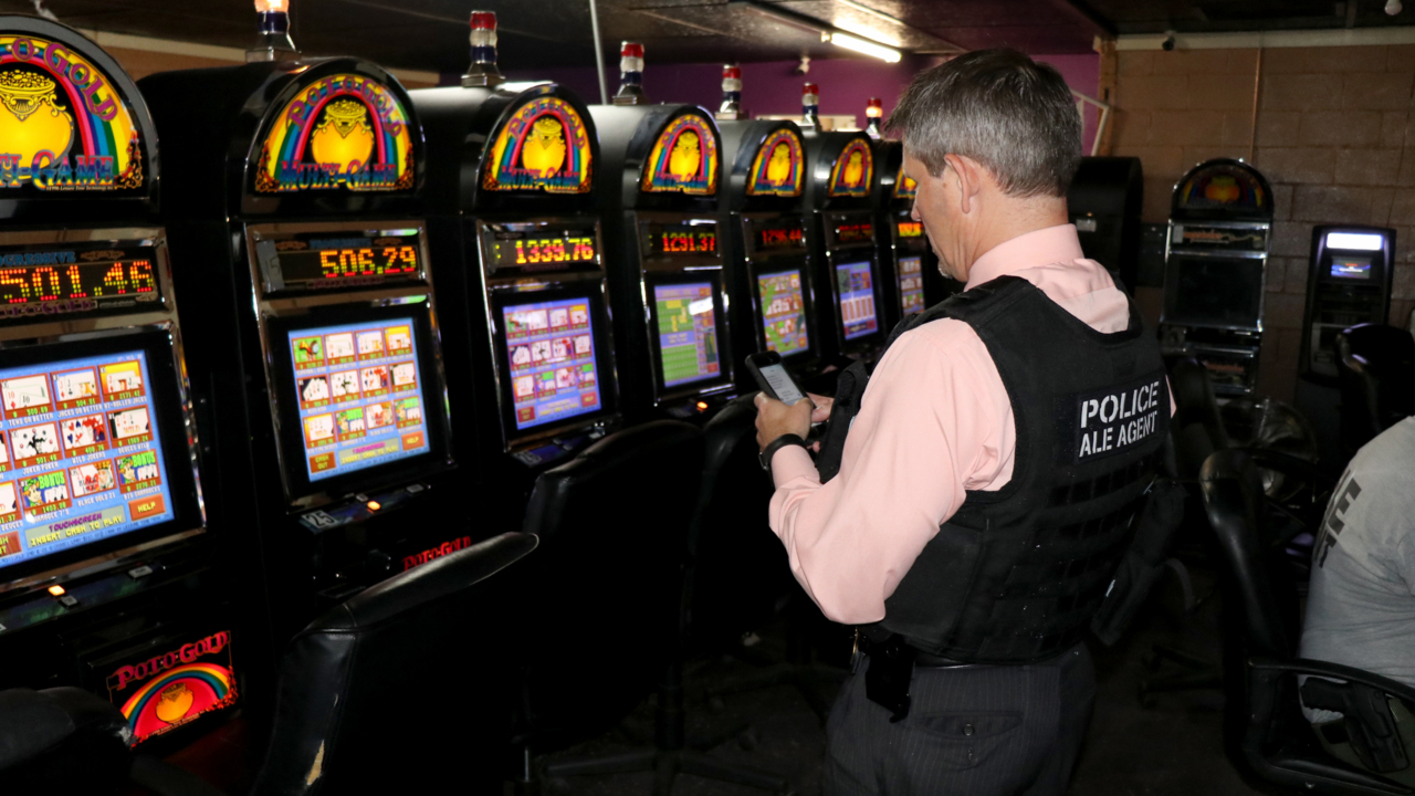Robeson raid leads to 26 arrests in illegal gambling case | Myrtle ...
