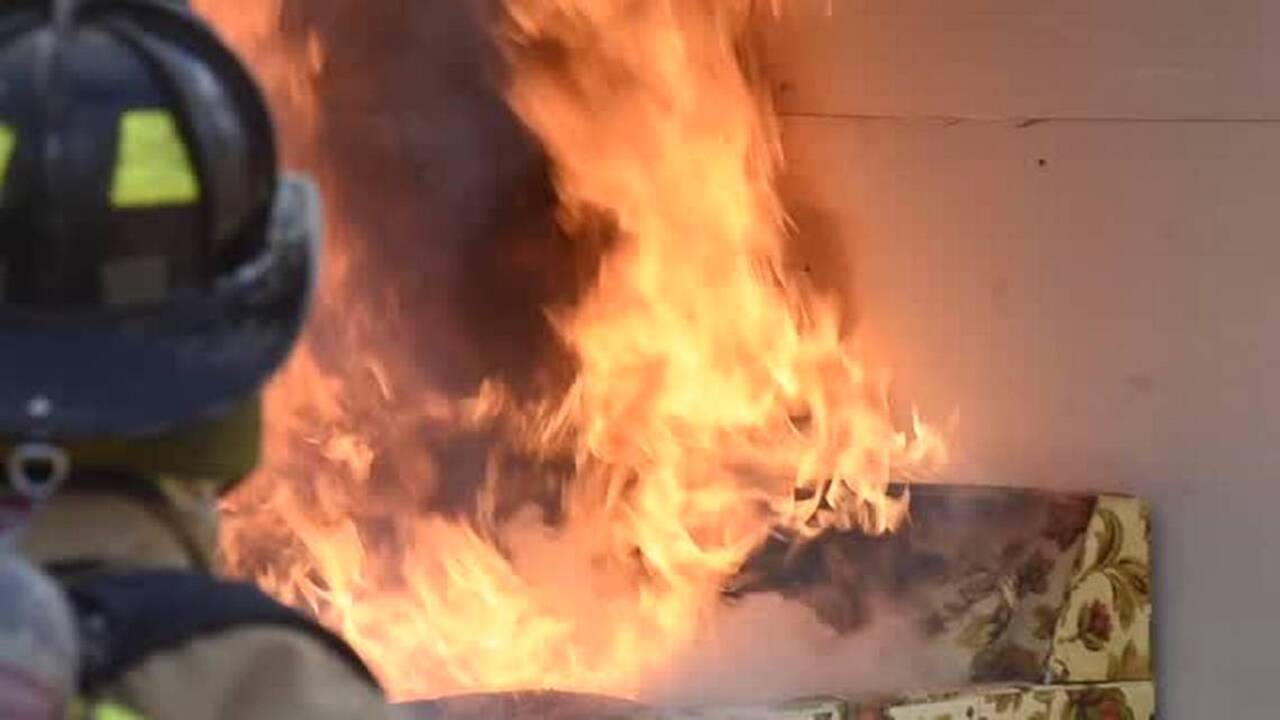 Demonstration dorm rooms burn for fire safety | Charlotte Observer