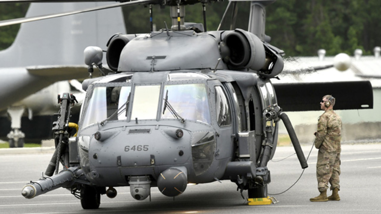 Pave Hawk helicopter lands at museum prior to exhibit opening | Macon ...