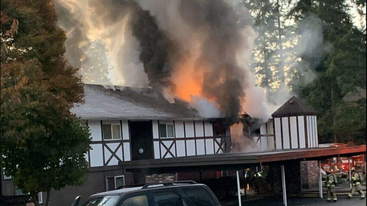 Fircrest apartment fire displaces six people | Tacoma News Tribune