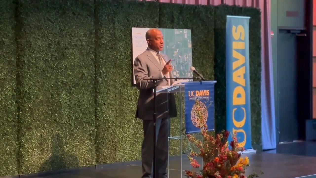 Video: UC Davis announces $50 million Resnick donation | Sacramento Bee