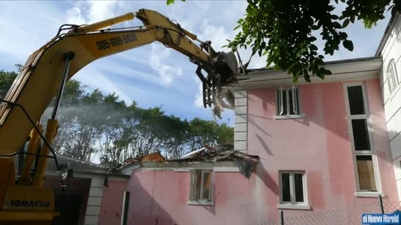 Video: Colombian drug lord Pablo Escobar's former Miami Beach mansion ...