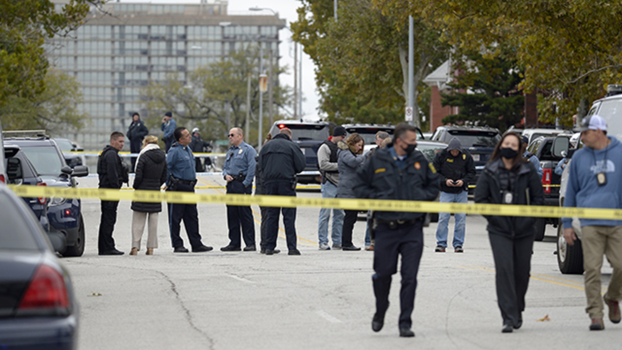 Kansas City police kill homicide suspect they say fired at them ...