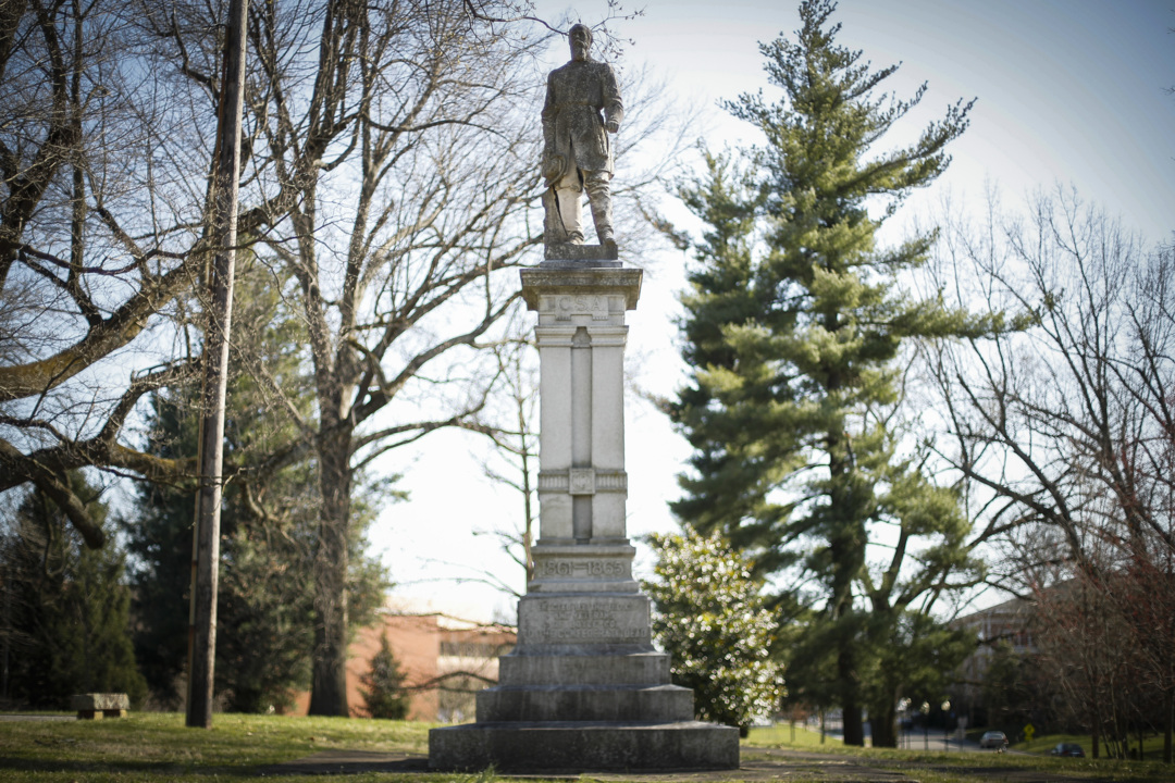 Centre College students work to relocate Confederate statue near campus ...