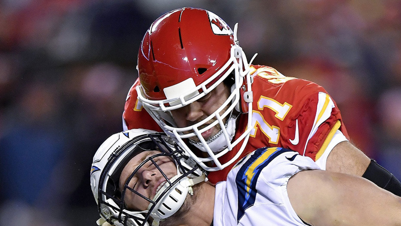 Chiefs tackle Mitchell Schwartz’s streak just keeps going | Kansas City ...
