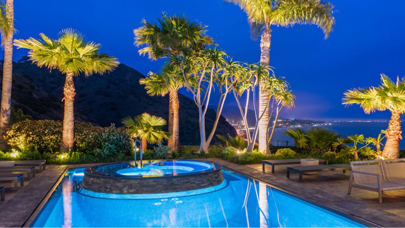 Look around $20 million Malibu CA home on ocean (Video) | Sacramento Bee