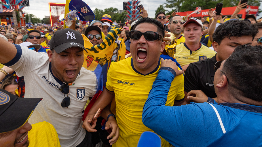 Ecuador World Cup fans in Kansas City (Video) | Kansas City Star