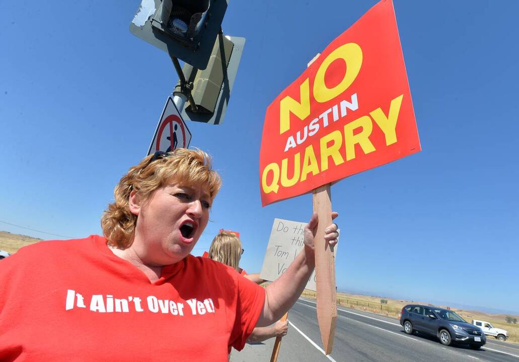 Madera County residents protest Austin Quarry at highways 41 and 145 ...