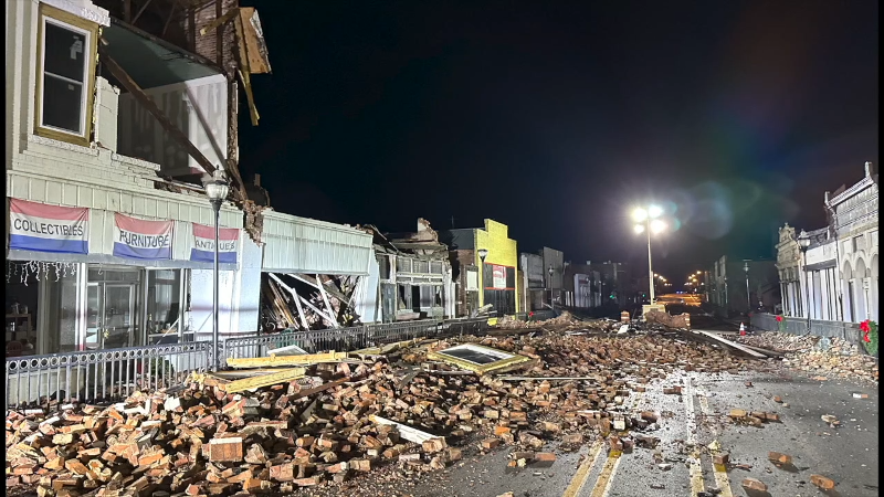 Video shows damage from tornado. Hilton Head Fire helped with search ...