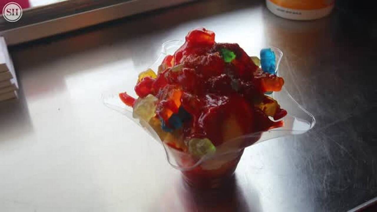 Snow Boogers pop up at Edgewater Mall | Biloxi Sun Herald