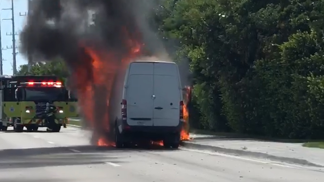 Vehicle catches fire in the Florida Keys | Miami Herald