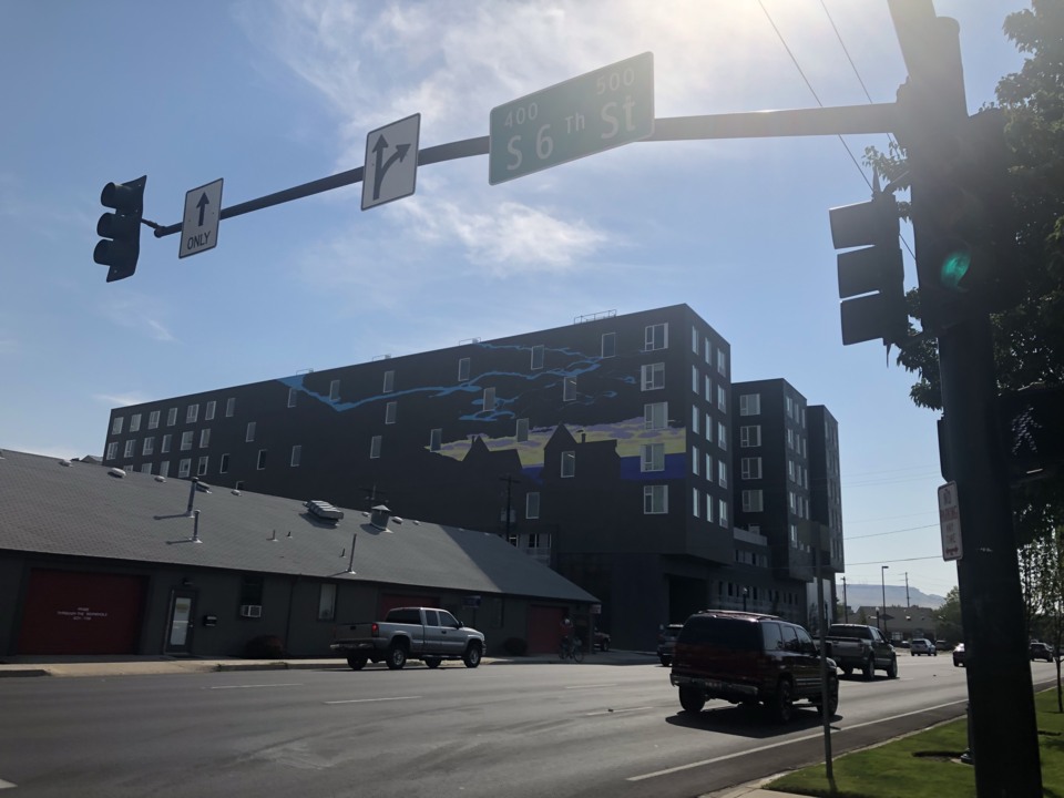 Artist David Carmack Lewis' mural on Boise's The Fowler apartments ...