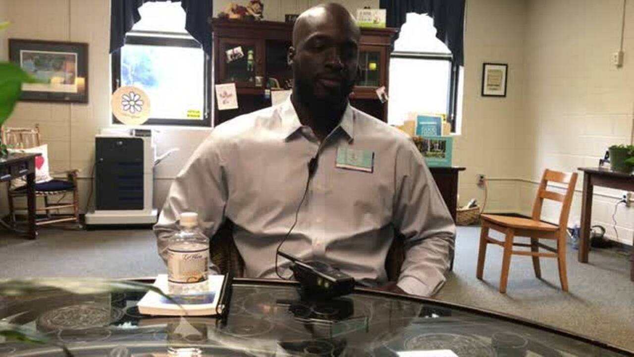 Former Clemson, NFL player Sapp gets to be principal for a day in MB ...