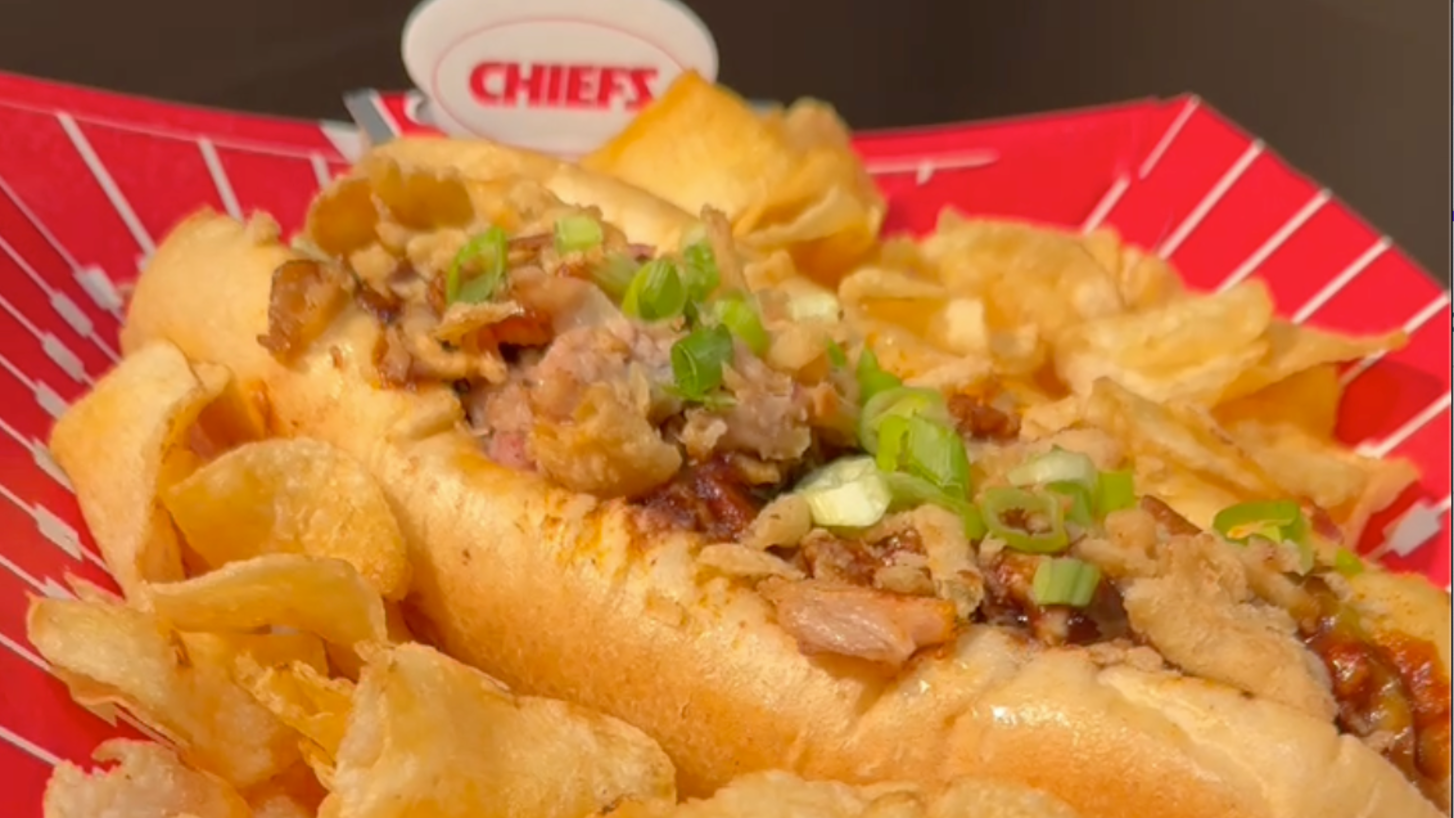 Trying Kansas City Chiefs new food items this season at Arrowhead ...