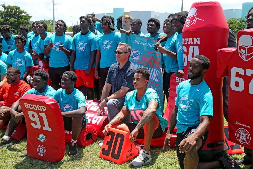 Miami Dolphins donate equipment to Miami Edison football team | Miami ...