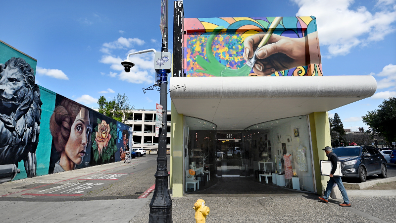 Downtown Modesto art gallery and school, closing after 22 years ...