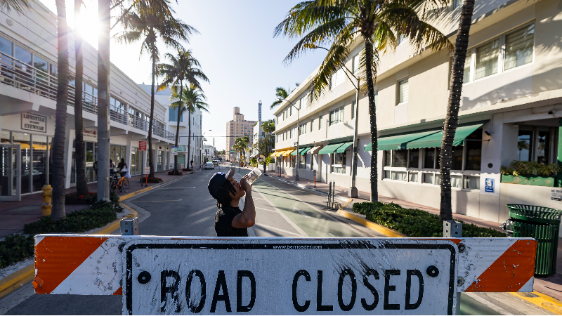 Sights and sounds from the first day of spring break in Miami Beach ...