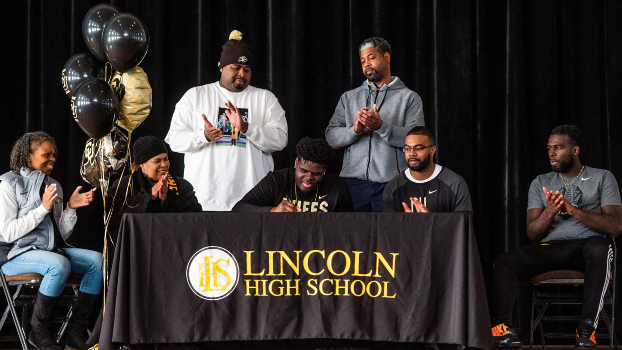 Lincoln's Jayden Simon, who is headed to Colorado, highlights South ...