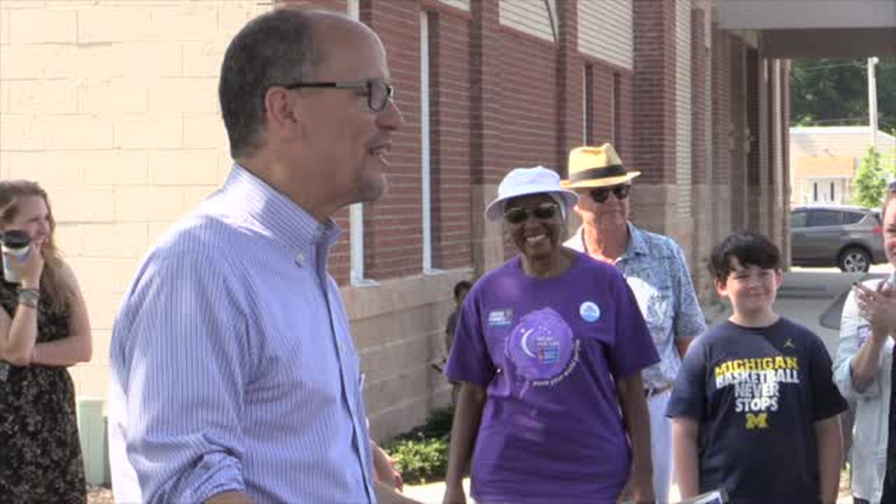 DNC Chair in Rock Hill to support candidate Archie Parnell | Fresno Bee