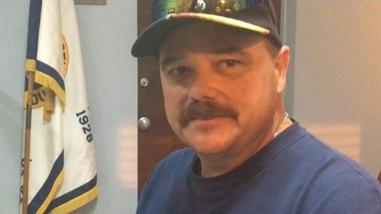 Dupo, IL firefighter dies after months battling colon cancer ...