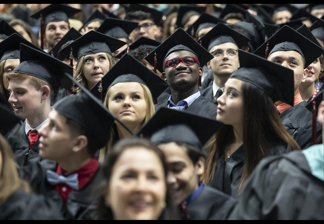 Tentative graduation dates set for Fayette schools | Lexington Herald ...