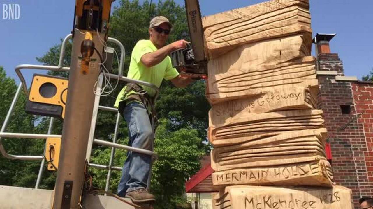 Oak tree hazard becomes work of art | Lexington Herald Leader