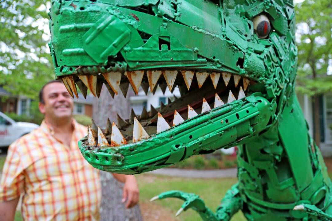 Columbia metal sculptor and his amazing work | Wichita Eagle