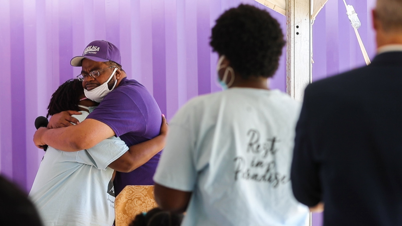 Tree dedicated in honor of Star-Telegram's Mitch Mitchell | Fort Worth ...